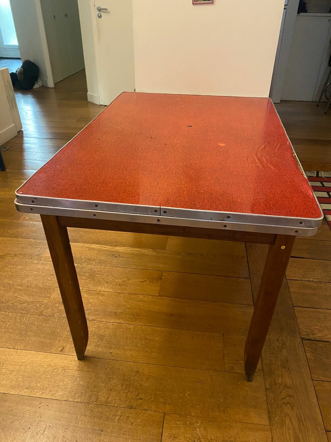 Table formica vintage extensible - LesMeublesCirculaires.fr